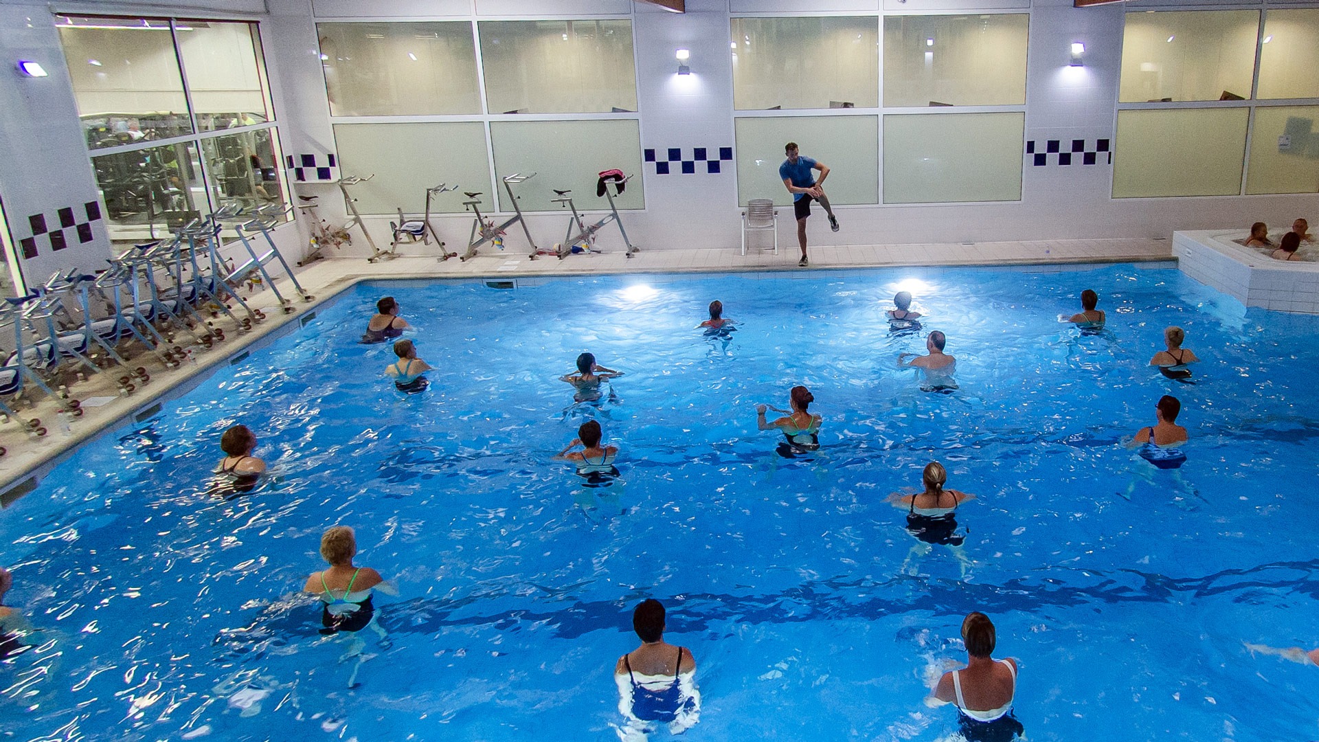 AQUA TRAINING - European Fitness Paradise